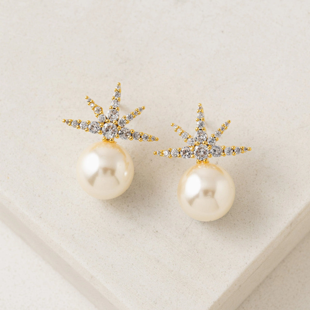 Gold Etoile Star/Pearl Stud – Lucy Rose