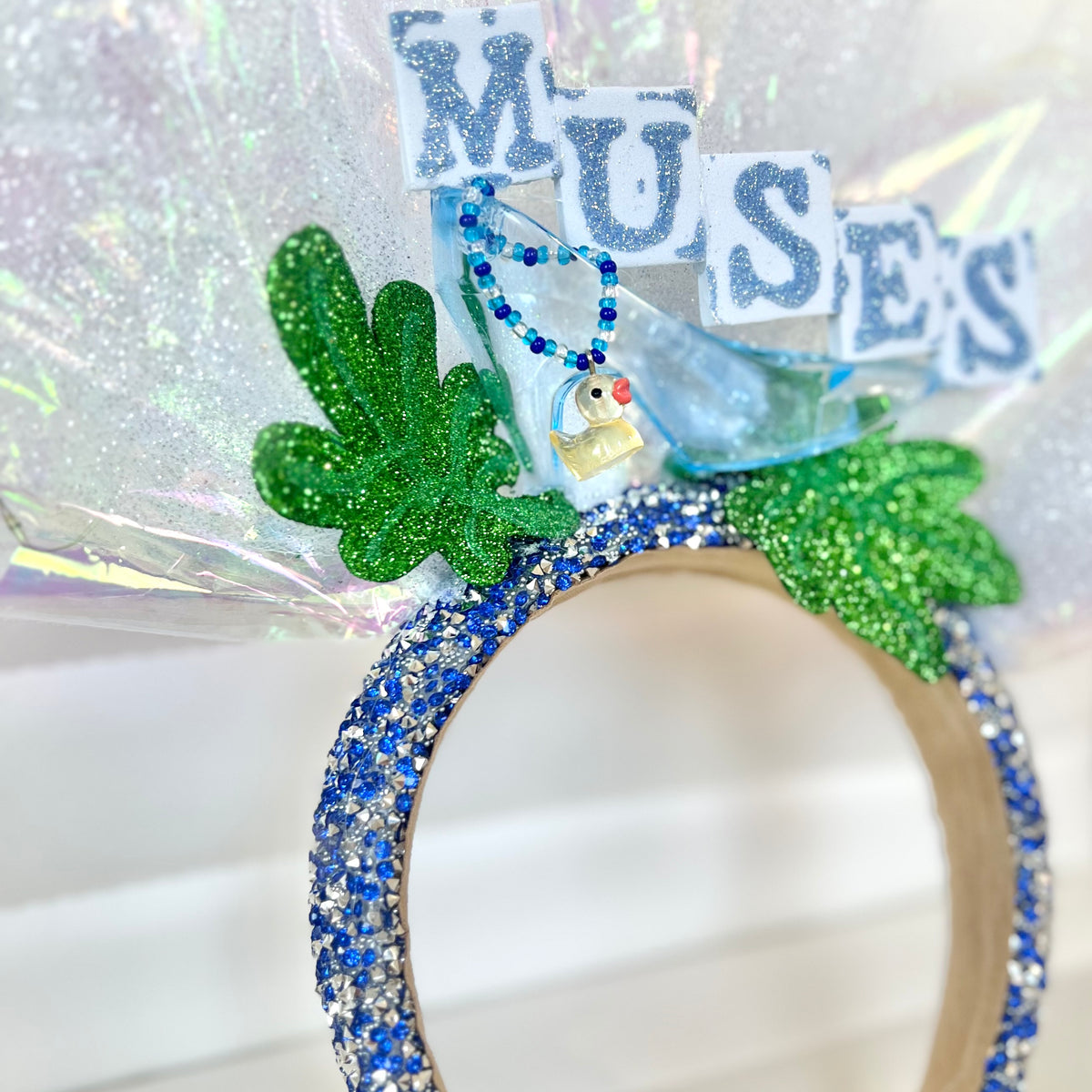 Muses Thursday Headpiece – Lucy Rose